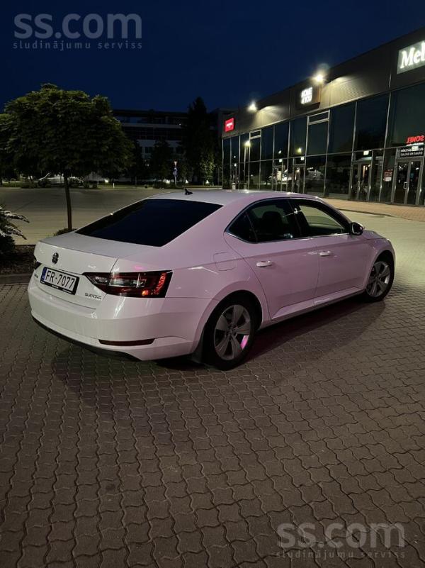 Balts Skoda SuperB 2019 Rīga, ar dzinēja tilpumu 2.00 L un nobraukumu 200 tūkst. km par 12900 €, foto 5 vietnē AUTOMOTO.COM.LV