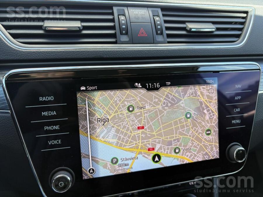 Balts Skoda SuperB 2020 Rīga, ar dzinēja tilpumu 1.40 L un nobraukumu 100 tūkst. km par 21500 €, foto 28 vietnē AUTOMOTO.COM.LV