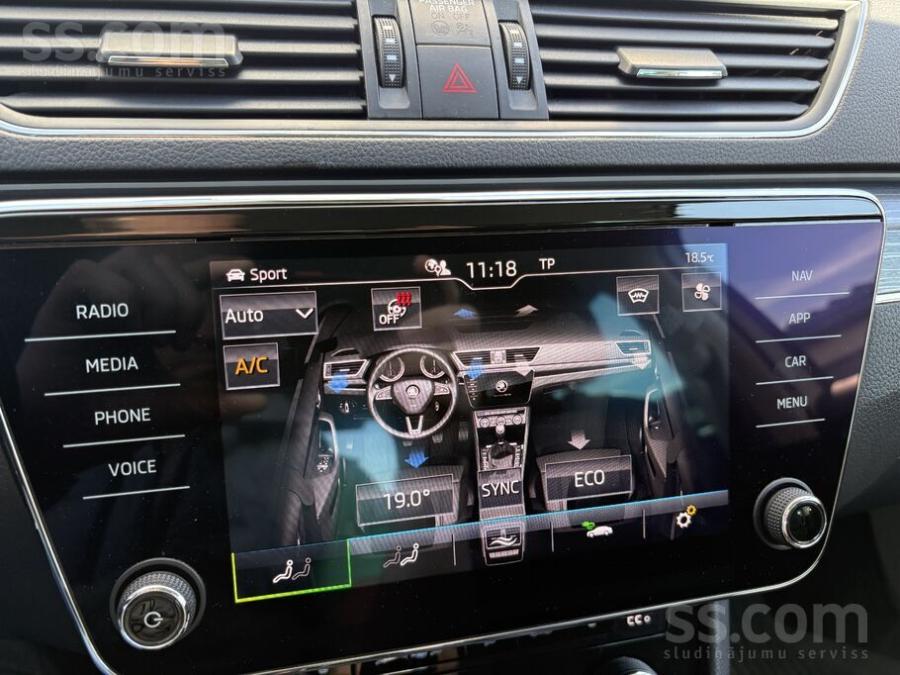 Balts Skoda SuperB 2020 Rīga, ar dzinēja tilpumu 1.40 L un nobraukumu 100 tūkst. km par 21500 €, foto 30 vietnē AUTOMOTO.COM.LV