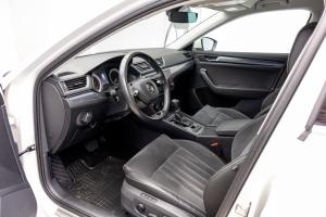 Balts Skoda SuperB 2020 Jehvi, ar dzinēja tilpumu 2.00 L un nobraukumu 152 tūkst. km par 22000 €, foto 12 vietnē AUTOMOTO.COM.LV