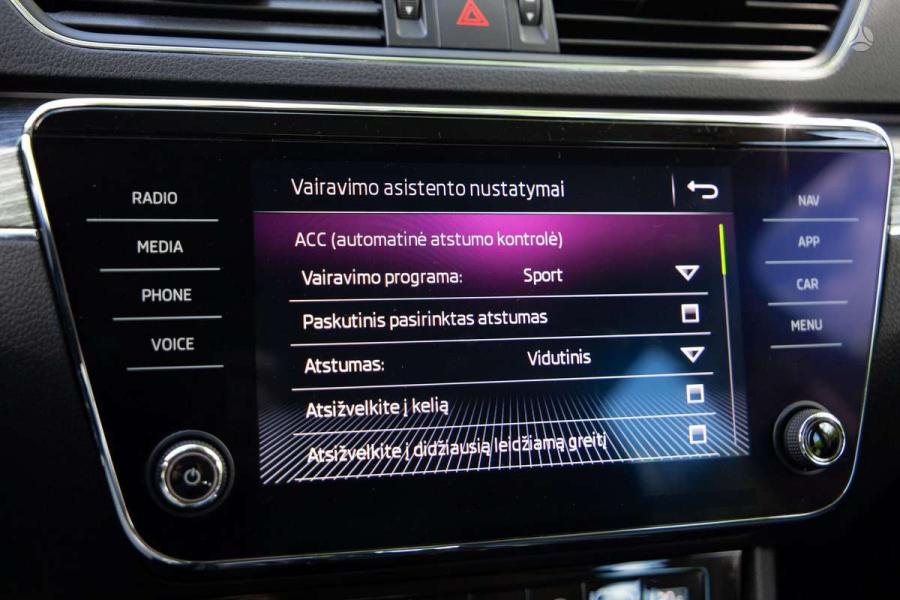 Balts Skoda SuperB 2020 Viļņa, ar dzinēja tilpumu 1.50 L un nobraukumu 204 tūkst. km par 13600 €, foto 31 vietnē AUTOMOTO.COM.LV