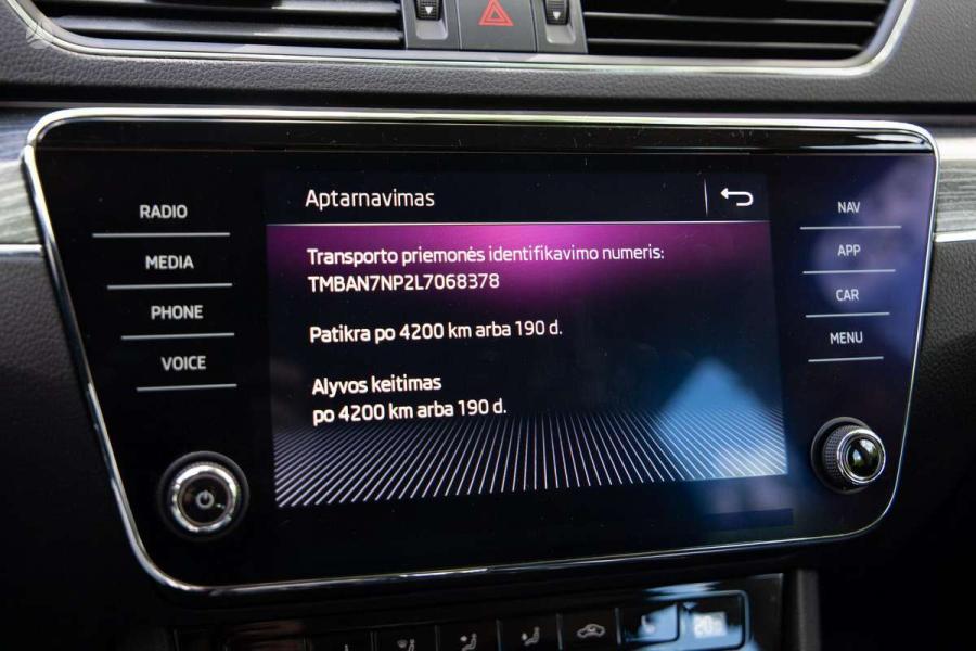 Balts Skoda SuperB 2020 Viļņa, ar dzinēja tilpumu 1.50 L un nobraukumu 204 tūkst. km par 13600 €, foto 36 vietnē AUTOMOTO.COM.LV