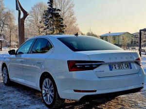 White Skoda SuperB 2021 in Taurage, with an engine capacity of 1.97 L and mileage of 178 thousand km for 15900 €, photo 5 on AUTOMOTO.COM.LV