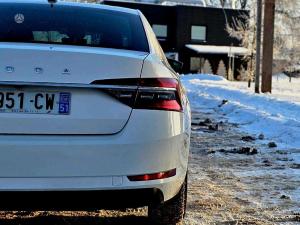 White Skoda SuperB 2021 in Taurage, with an engine capacity of 1.97 L and mileage of 178 thousand km for 15900 €, photo 13 on AUTOMOTO.COM.LV