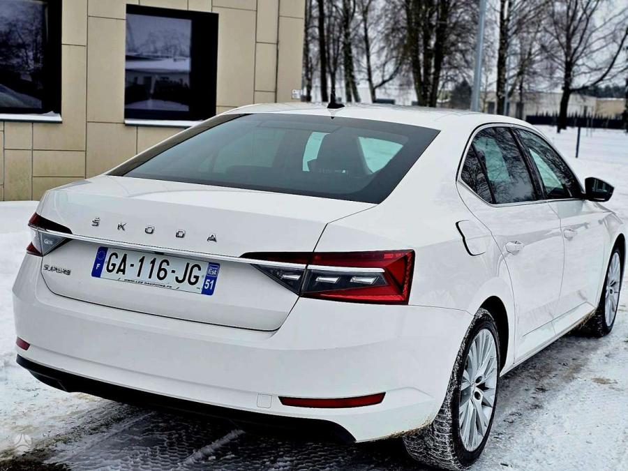 White Skoda SuperB 2021 in Taurage, with an engine capacity of 1.97 L and mileage of 171 thousand km for 15500 €, photo 8 on AUTOMOTO.COM.LV