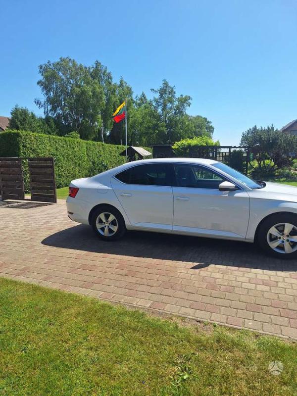 White Skoda SuperB 2021 in Silute, with an engine capacity of 1.97 L and mileage of 190 thousand km for 14500 €, photo 10 on AUTOMOTO.COM.LV