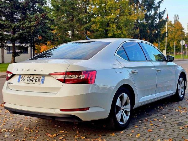 Balts Skoda SuperB 2022 Tauragė, ar dzinēja tilpumu 1.97 L un nobraukumu 183 tūkst. km par 14900 €, foto 7 vietnē AUTOMOTO.COM.LV