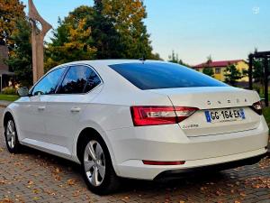 White Skoda SuperB 2022 in Taurage, with an engine capacity of 1.97 L and mileage of 183 thousand km for 14800 €, photo 5 on AUTOMOTO.COM.LV