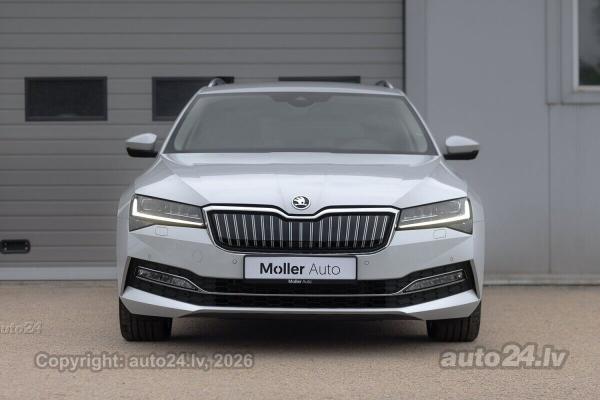 White Skoda SuperB 2022 in Jelgava, with an engine capacity of 1.40 L and mileage of 129 thousand km for 24492 €, photo 3 on AUTOMOTO.COM.LV