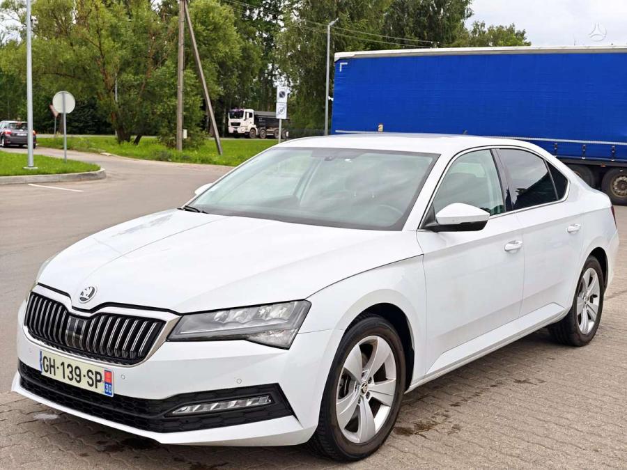 White Skoda SuperB 2022 in Taurage, with an engine capacity of 1.97 L and mileage of 250 thousand km for 12700 €, photo 1 on AUTOMOTO.COM.LV