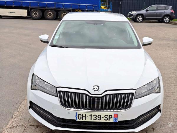 White Skoda SuperB 2022 in Taurage, with an engine capacity of 1.97 L and mileage of 250 thousand km for 12700 €, photo 8 on AUTOMOTO.COM.LV