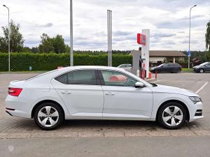 White Skoda SuperB 2022 in Taurage, with an engine capacity of 1.97 L and mileage of 250 thousand km for 12700 €, photo 16 on AUTOMOTO.COM.LV