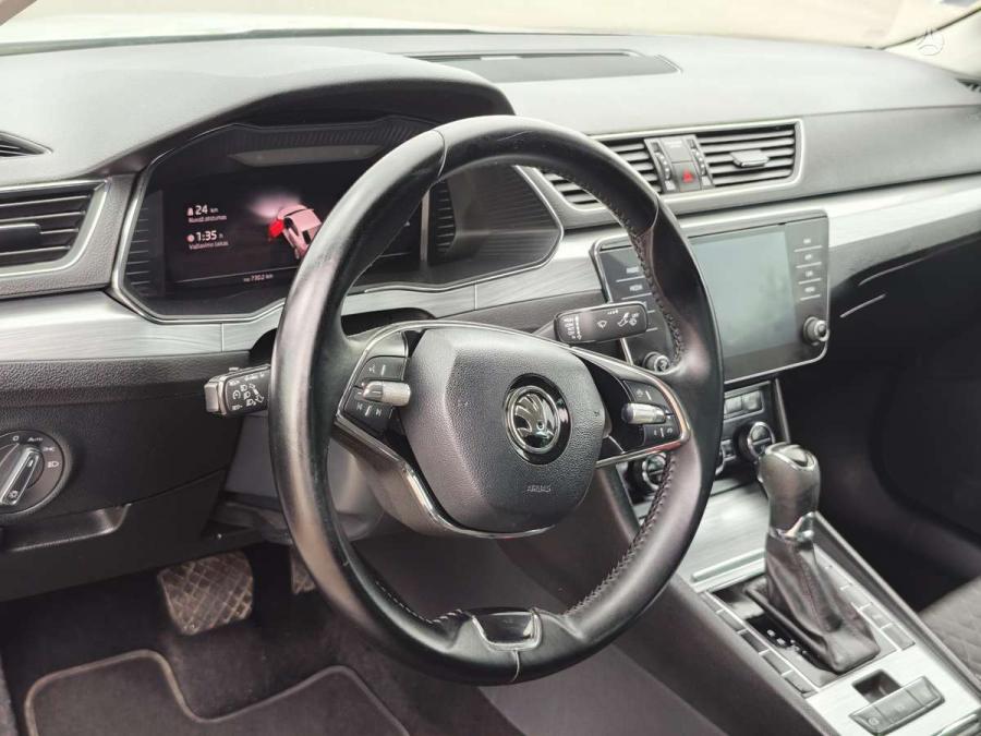 White Skoda SuperB 2022 in Taurage, with an engine capacity of 1.97 L and mileage of 250 thousand km for 12700 €, photo 26 on AUTOMOTO.COM.LV