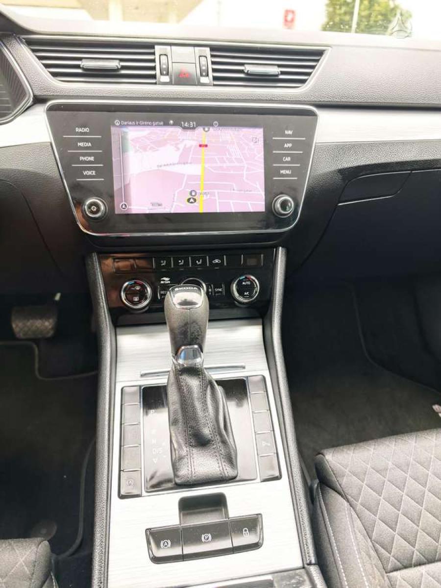 White Skoda SuperB 2022 in Taurage, with an engine capacity of 1.97 L and mileage of 250 thousand km for 12700 €, photo 28 on AUTOMOTO.COM.LV