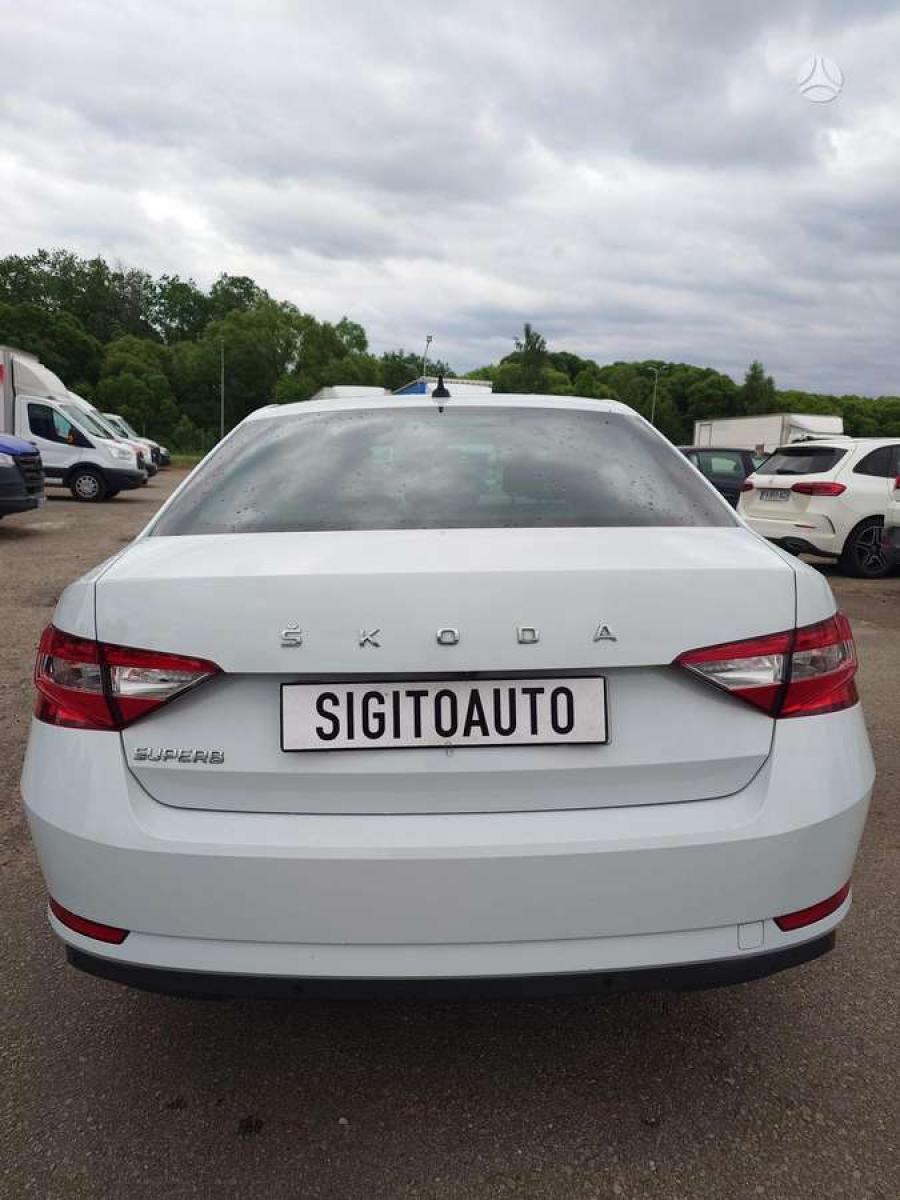White Skoda SuperB 2023 in Taurage, with an engine capacity of 1.97 L and mileage of 251 thousand km for 14100 €, photo 7 on AUTOMOTO.COM.LV