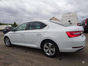 White Skoda SuperB 2023 in Taurage, with an engine capacity of 1.97 L and mileage of 251 thousand km for 14100 €, photo 8 on AUTOMOTO.COM.LV