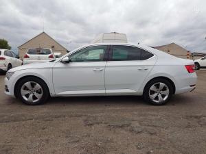 White Skoda SuperB 2023 in Taurage, with an engine capacity of 1.97 L and mileage of 251 thousand km for 14100 €, photo 9 on AUTOMOTO.COM.LV