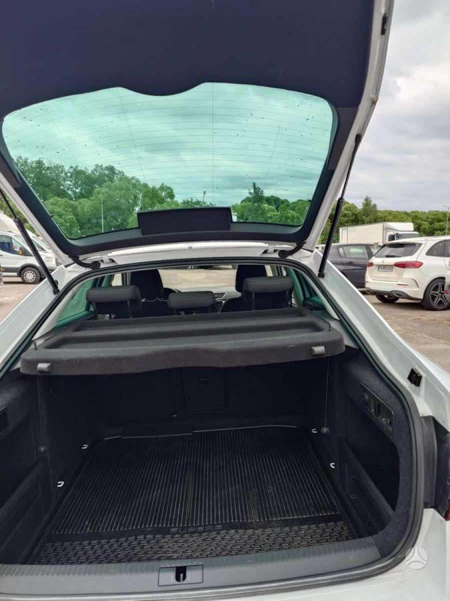 White Skoda SuperB 2023 in Taurage, with an engine capacity of 1.97 L and mileage of 251 thousand km for 14100 €, photo 10 on AUTOMOTO.COM.LV