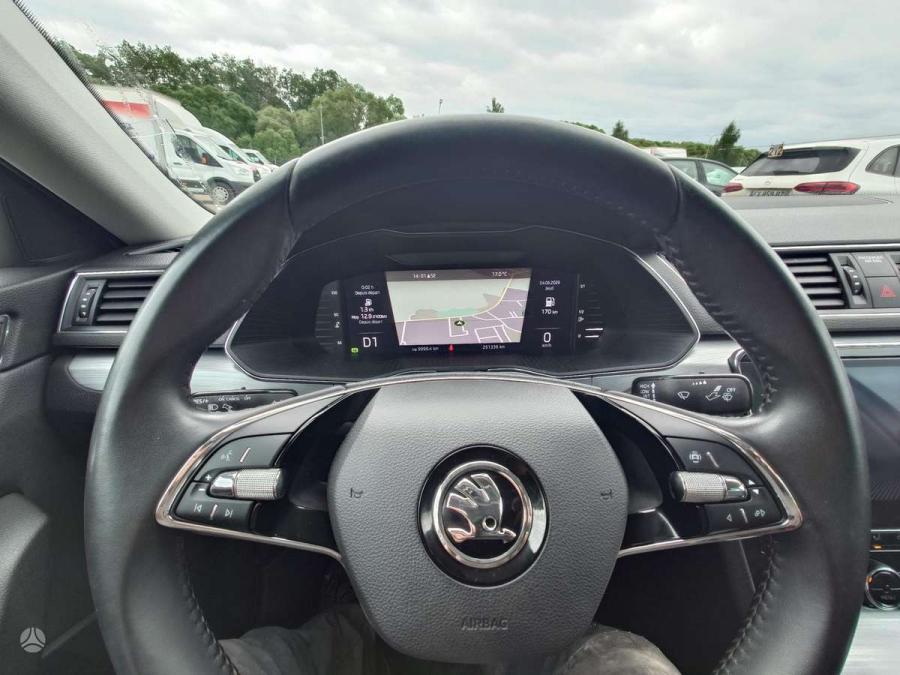 White Skoda SuperB 2023 in Taurage, with an engine capacity of 1.97 L and mileage of 251 thousand km for 14100 €, photo 14 on AUTOMOTO.COM.LV
