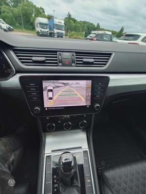 White Skoda SuperB 2023 in Taurage, with an engine capacity of 1.97 L and mileage of 251 thousand km for 14100 €, photo 16 on AUTOMOTO.COM.LV