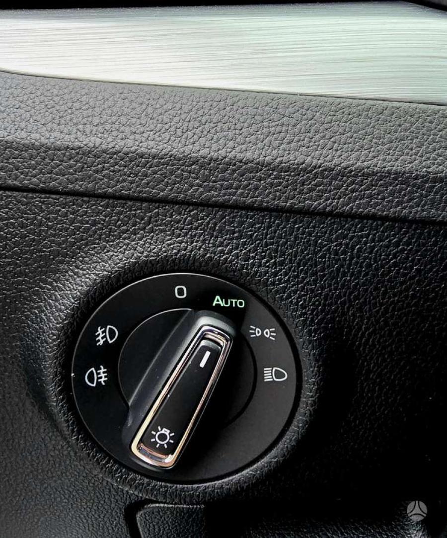 Balts Skoda SuperB 2024 Tauragė, ar dzinēja tilpumu 2.00 L un nobraukumu 21 tūkst. km par 22500 €, foto 24 vietnē AUTOMOTO.COM.LV
