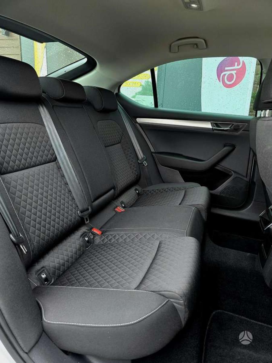 Balts Skoda SuperB 2024 Tauragė, ar dzinēja tilpumu 2.00 L un nobraukumu 21 tūkst. km par 22500 €, foto 30 vietnē AUTOMOTO.COM.LV