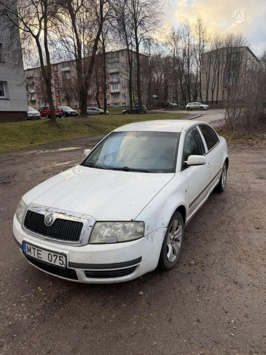 White Skoda SuperB 2004 in Kaunas, with an engine capacity of 1.90 L and mileage of 395 thousand km for 599 €, photo 1 on AUTOMOTO.COM.LV