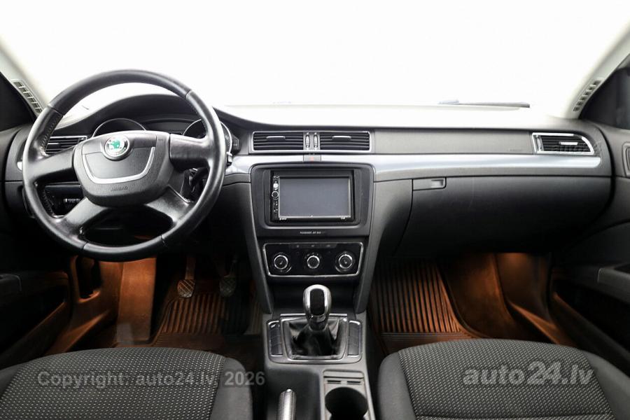 Balts Skoda SuperB 2008 Tallina, ar dzinēja tilpumu 1.80 L un nobraukumu 345 tūkst. km par 899 €, foto 5 vietnē AUTOMOTO.COM.LV