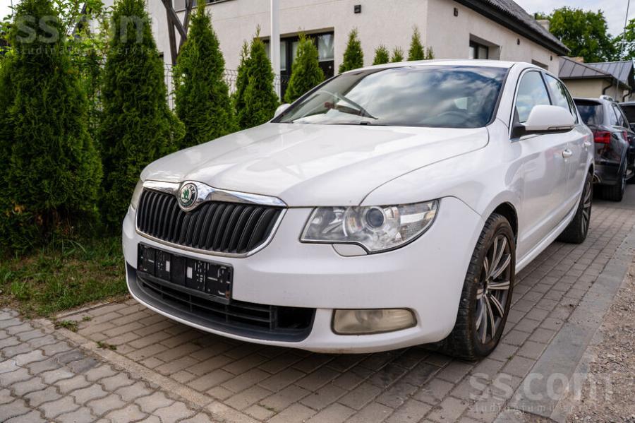 Balts Skoda SuperB 2008 Tukums, ar dzinēja tilpumu 1.80 L un nobraukumu 320 tūkst. km par 3600 €, foto 1 vietnē AUTOMOTO.COM.LV