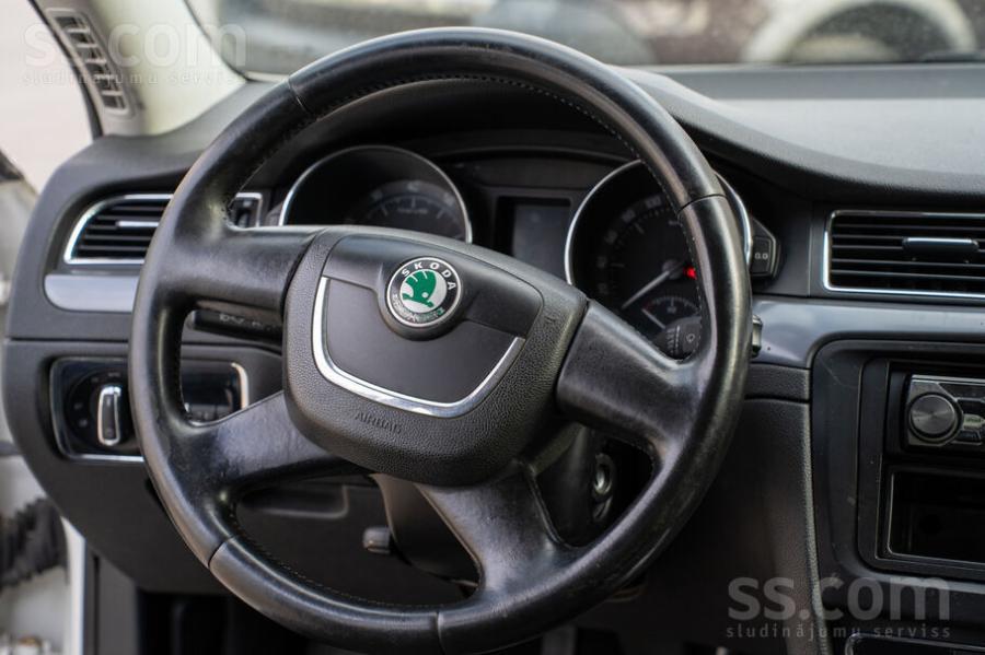 Balts Skoda SuperB 2008 Tukums, ar dzinēja tilpumu 1.80 L un nobraukumu 320 tūkst. km par 3600 €, foto 6 vietnē AUTOMOTO.COM.LV