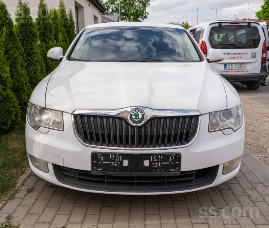 Balts Skoda SuperB 2008 Tukums, ar dzinēja tilpumu 1.80 L un nobraukumu 320 tūkst. km par 3600 €, foto 10 vietnē AUTOMOTO.COM.LV