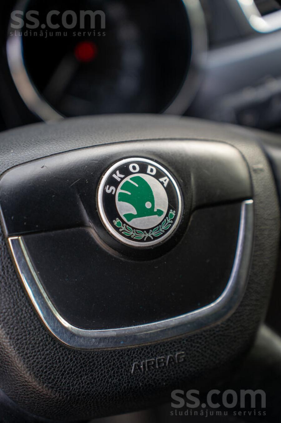 Balts Skoda SuperB 2008 Tukums, ar dzinēja tilpumu 1.80 L un nobraukumu 320 tūkst. km par 3600 €, foto 20 vietnē AUTOMOTO.COM.LV