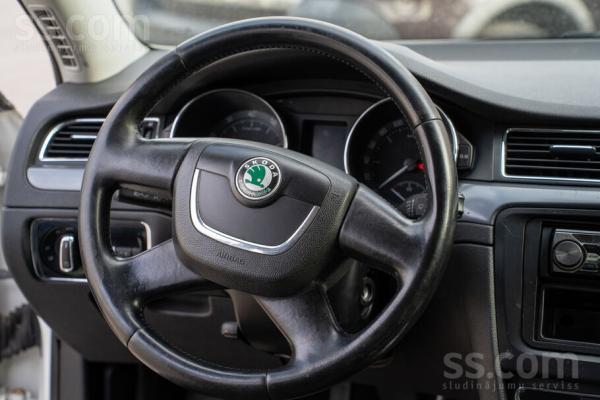 Balts Skoda SuperB 2008 Tukums, ar dzinēja tilpumu 1.80 L un nobraukumu 320 tūkst. km par 3200 €, foto 5 vietnē AUTOMOTO.COM.LV
