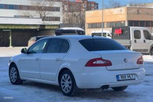 Balts Skoda SuperB 2008 Narva, ar dzinēja tilpumu 1.80 L un nobraukumu 258 tūkst. km par 2190 €, foto 13 vietnē AUTOMOTO.COM.LV
