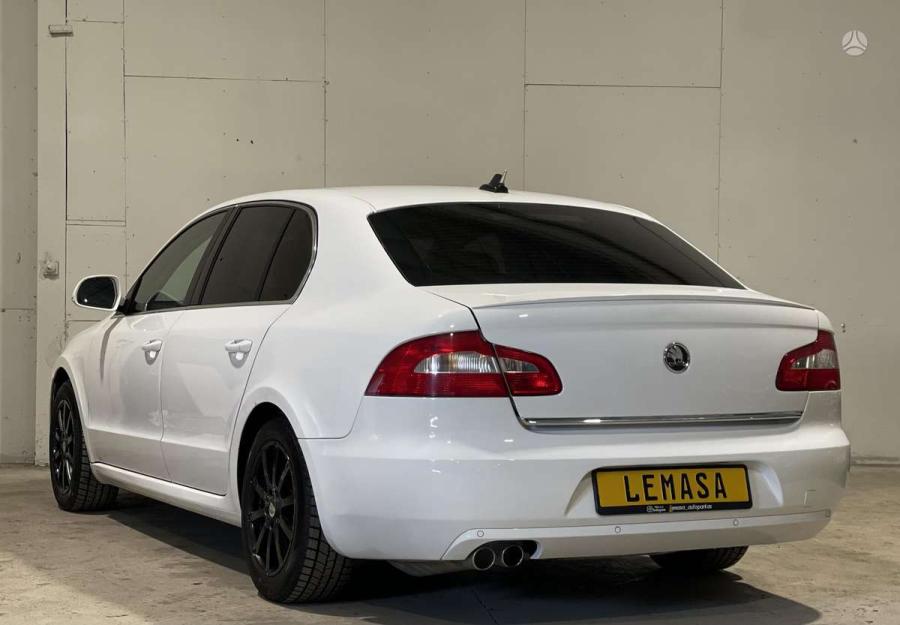 White Skoda SuperB 2008 in Klaipeda, with an engine capacity of 1.80 L and mileage of 171 thousand km for 4990 €, photo 10 on AUTOMOTO.COM.LV