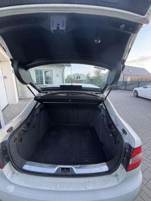 White Skoda SuperB 2009 in Vilnius, with an engine capacity of 2.00 L and mileage of 322 thousand km for 3990 €, photo 24 on AUTOMOTO.COM.LV
