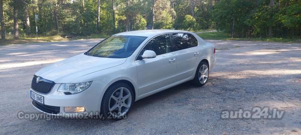 Balts Skoda SuperB 2009 Veru, ar dzinēja tilpumu 2.00 L un nobraukumu 412 tūkst. km par 3400 €, foto 1 vietnē AUTOMOTO.COM.LV