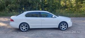 Balts Skoda SuperB 2009 Veru, ar dzinēja tilpumu 2.00 L un nobraukumu 412 tūkst. km par 3400 €, foto 5 vietnē AUTOMOTO.COM.LV