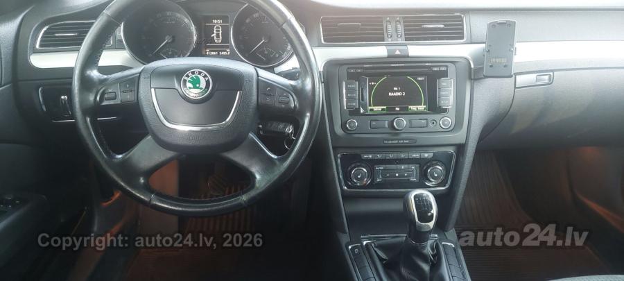 Balts Skoda SuperB 2009 Veru, ar dzinēja tilpumu 2.00 L un nobraukumu 412 tūkst. km par 3400 €, foto 14 vietnē AUTOMOTO.COM.LV