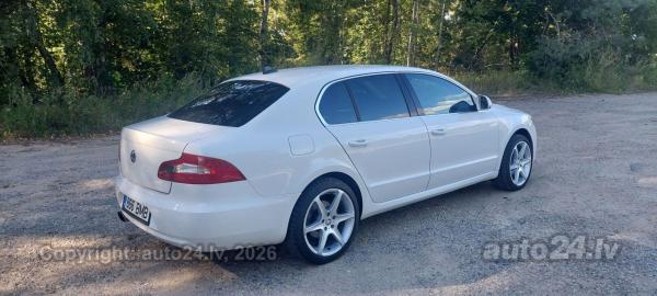 Balts Skoda SuperB 2009 Veru, ar dzinēja tilpumu 2.00 L un nobraukumu 412 tūkst. km par 3400 €, foto 6 vietnē AUTOMOTO.COM.LV