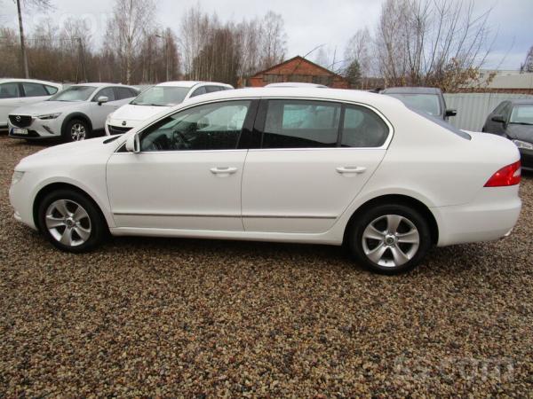 Balts Skoda SuperB 2010 Daugavpils, ar dzinēja tilpumu 1.80 L un nobraukumu 204 tūkst. km par 5950 €, foto 2 vietnē AUTOMOTO.COM.LV