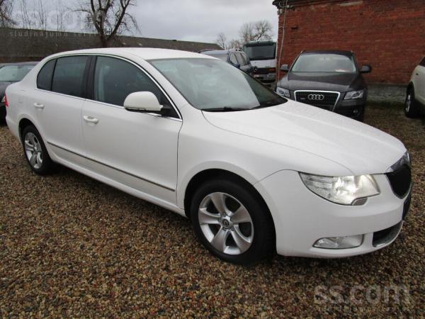 Balts Skoda SuperB 2010 Daugavpils, ar dzinēja tilpumu 1.80 L un nobraukumu 204 tūkst. km par 5950 €, foto 7 vietnē AUTOMOTO.COM.LV