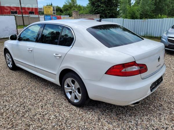 Balts Skoda SuperB 2010 Daugavpils, ar dzinēja tilpumu 1.80 L un nobraukumu 204 tūkst. km par 4990 €, foto 3 vietnē AUTOMOTO.COM.LV