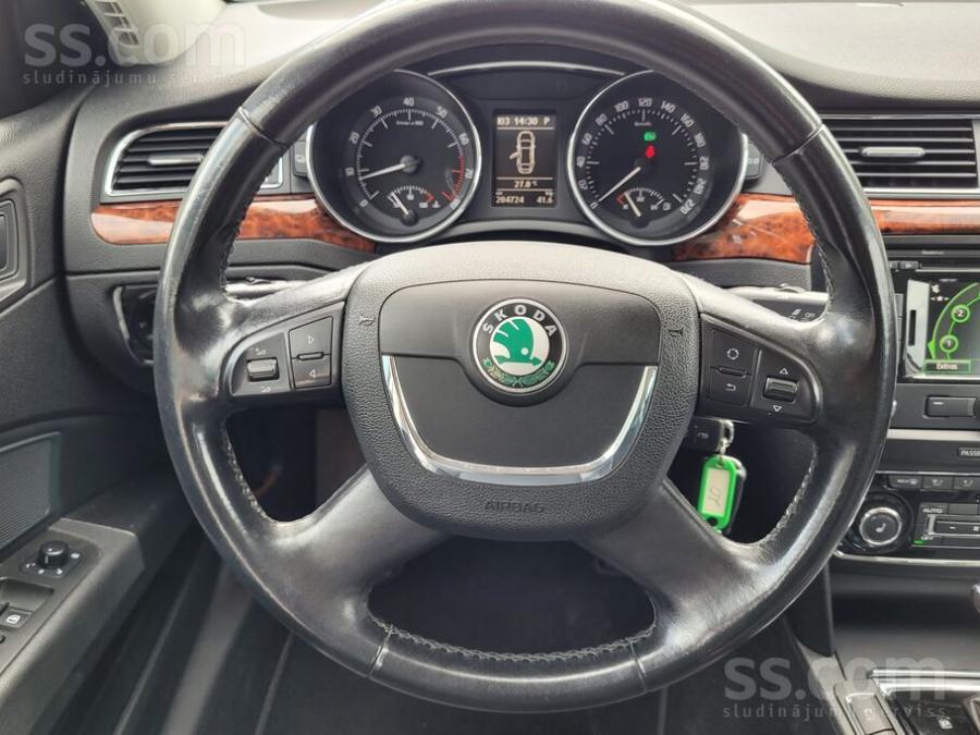 Balts Skoda SuperB 2010 Daugavpils, ar dzinēja tilpumu 1.80 L un nobraukumu 204 tūkst. km par 4990 €, foto 24 vietnē AUTOMOTO.COM.LV