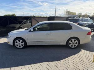 White Skoda SuperB 2010 in Siauliai, with an engine capacity of 1.90 L and mileage of 362 thousand km for 1500 €, photo 4 on AUTOMOTO.COM.LV
