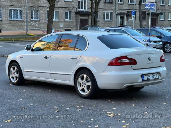 Balts Skoda SuperB 2010 Narva, ar dzinēja tilpumu 1.90 L un nobraukumu 326 tūkst. km par 2999 €, foto 8 vietnē AUTOMOTO.COM.LV