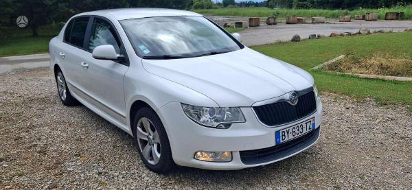 Balts Skoda SuperB 2011 Pasvalys, ar dzinēja tilpumu 1.60 L un nobraukumu 188 tūkst. km par 4600 €, foto 1 vietnē AUTOMOTO.COM.LV