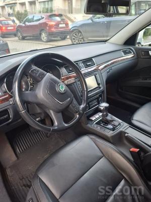 White Skoda SuperB 2012 in Riga, with an engine capacity of 2.00 L and mileage of 217 thousand km for 4050 €, photo 5 on AUTOMOTO.COM.LV
