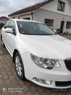 White Skoda SuperB 2012 in Tallinn, with an engine capacity of 3.60 L and mileage of 219 thousand km for 5000 €, photo 3 on AUTOMOTO.COM.LV