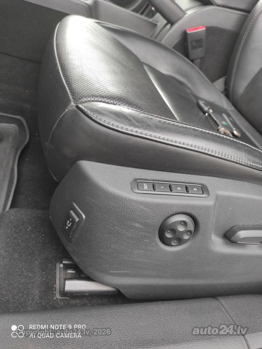 White Skoda SuperB 2012 in Tallinn, with an engine capacity of 3.60 L and mileage of 219 thousand km for 5000 €, photo 8 on AUTOMOTO.COM.LV
